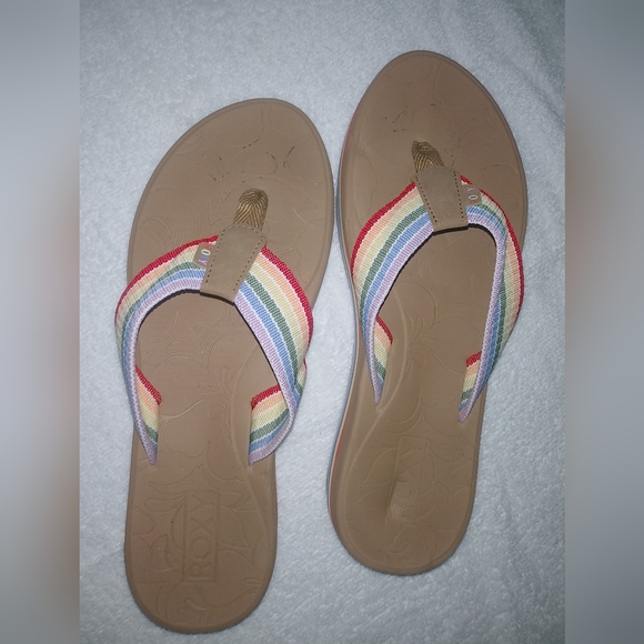 Roxy | Shoes | Roxy Flip Flops Summer Candy Striped Sandals Shoes ...